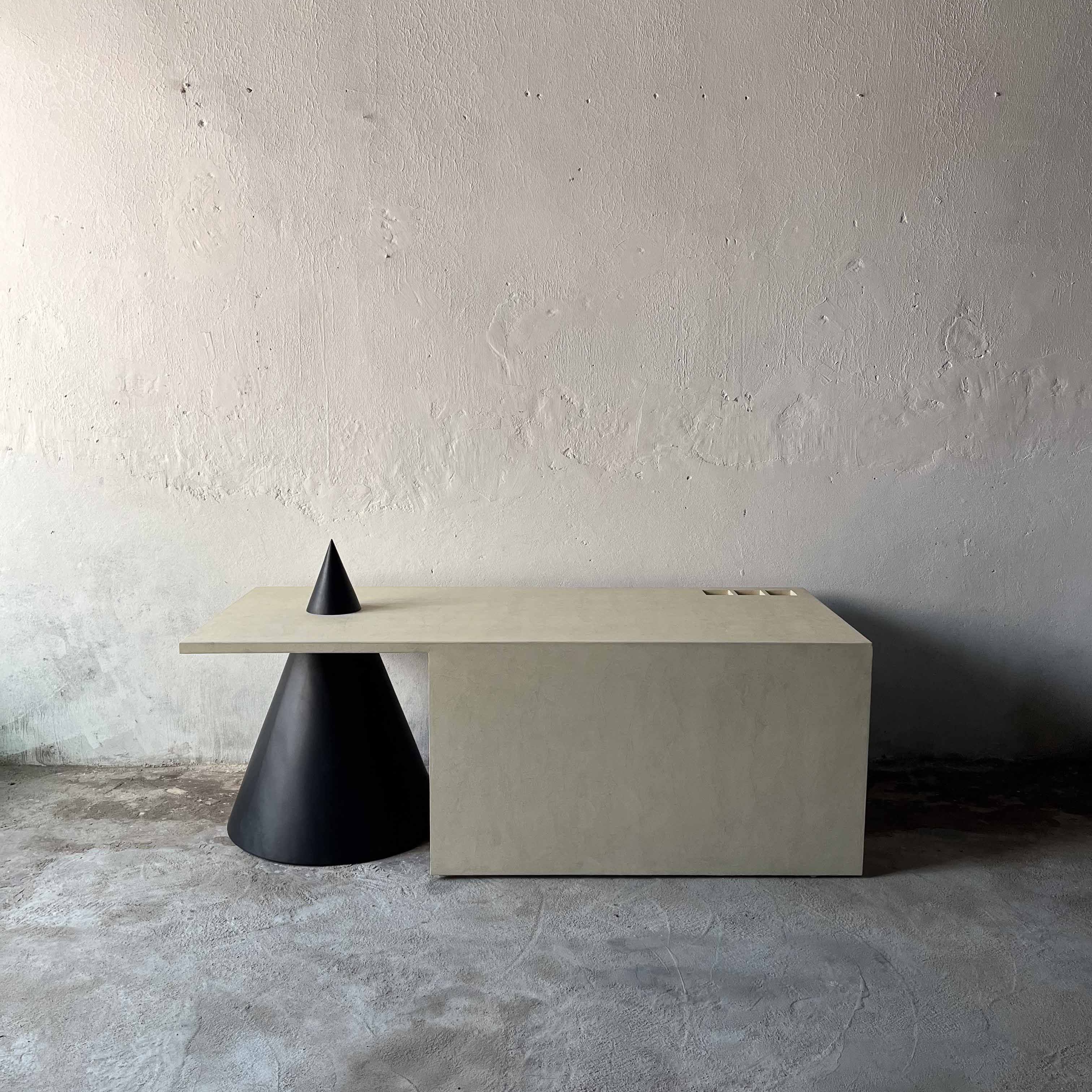 Cone Work Station – Objectry