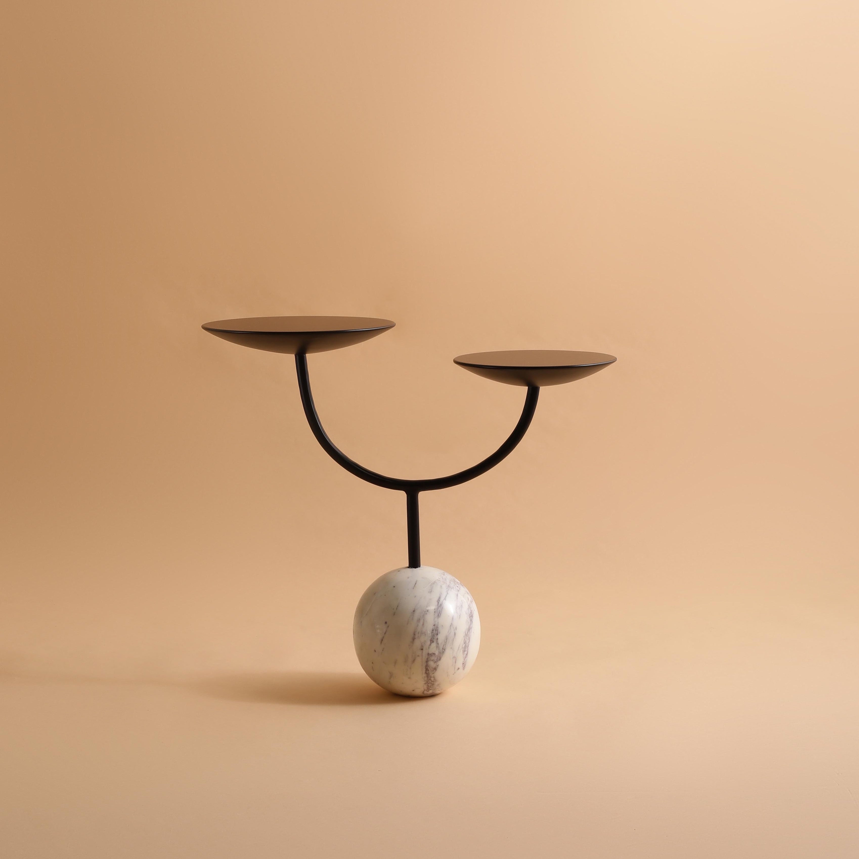Ball Storey Table – Objectry