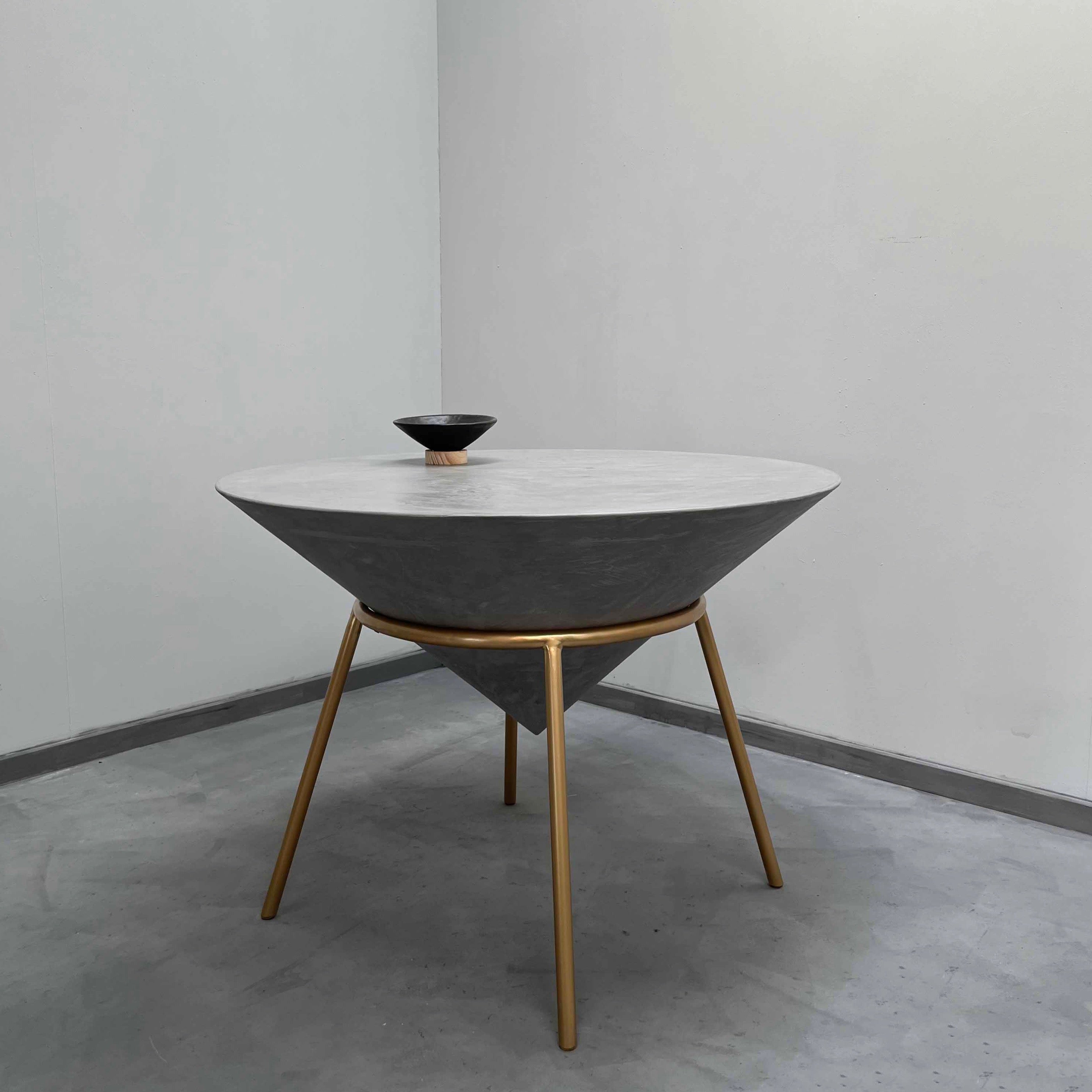 Cone Dining Table – Objectry