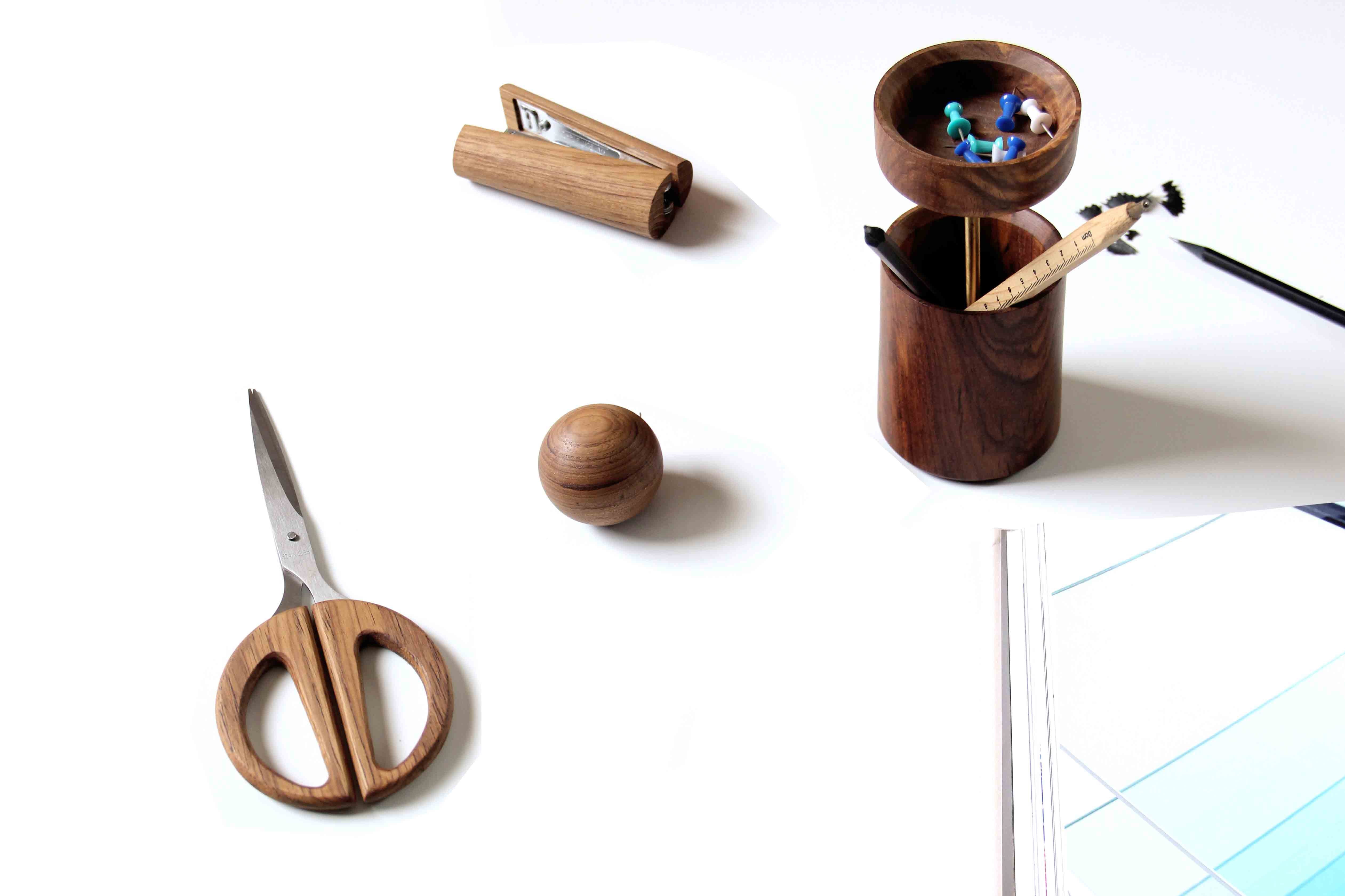 Perfectionist Desk Set – Objectry