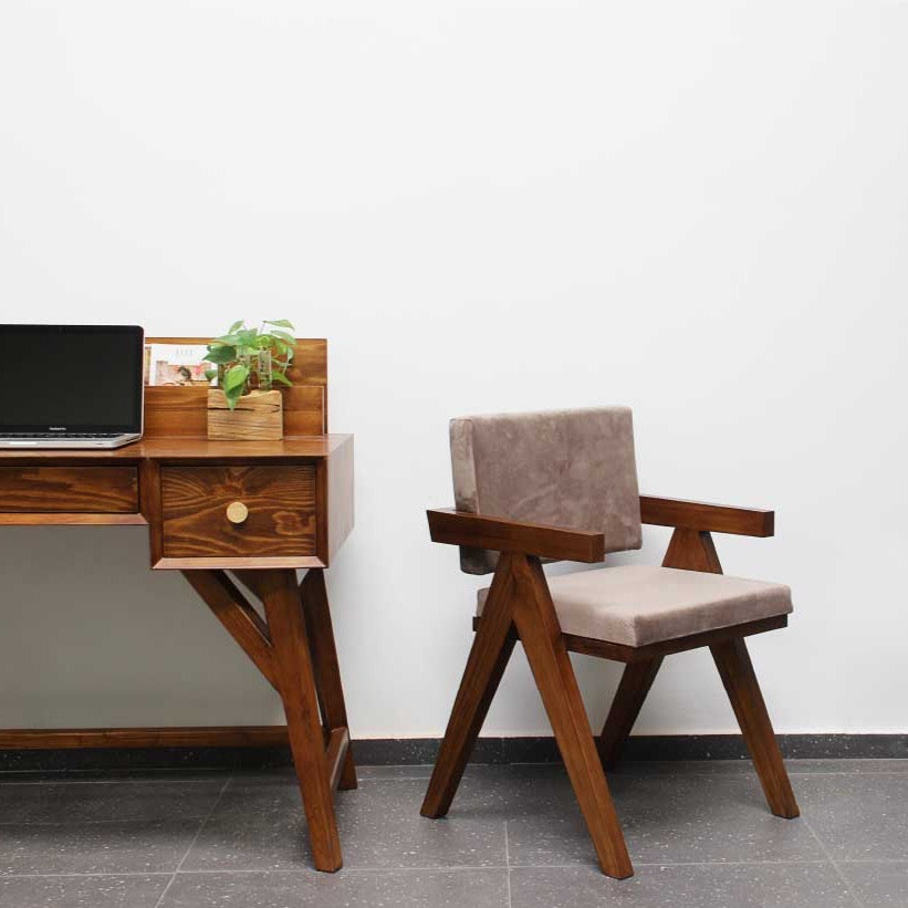 V Chair – Objectry