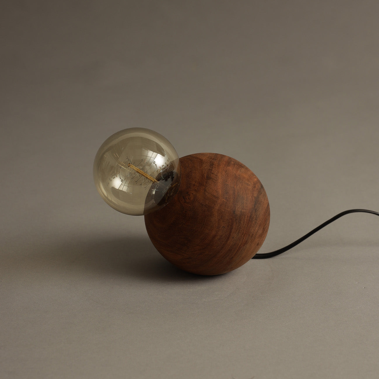 Ball Lamp – Objectry